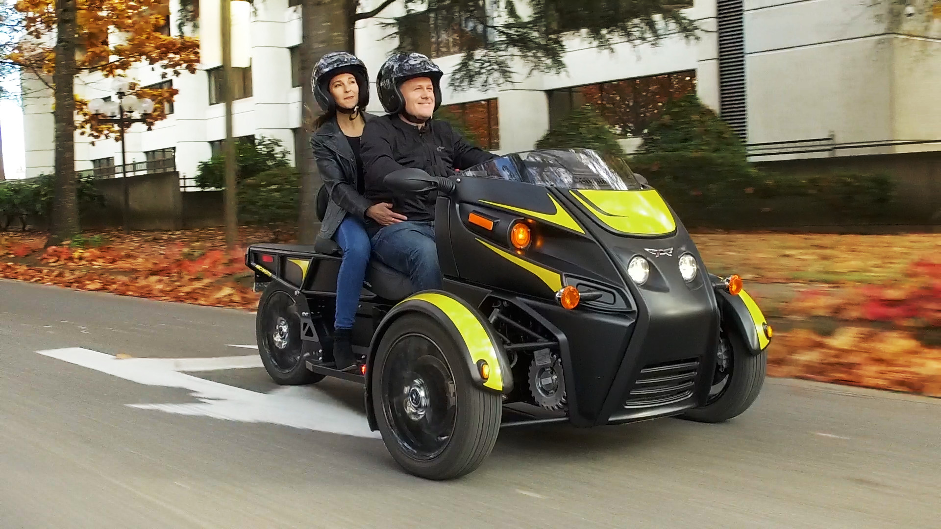 Arcimoto Demonstrates First Driverless FUV and Debuts New Vehicles
