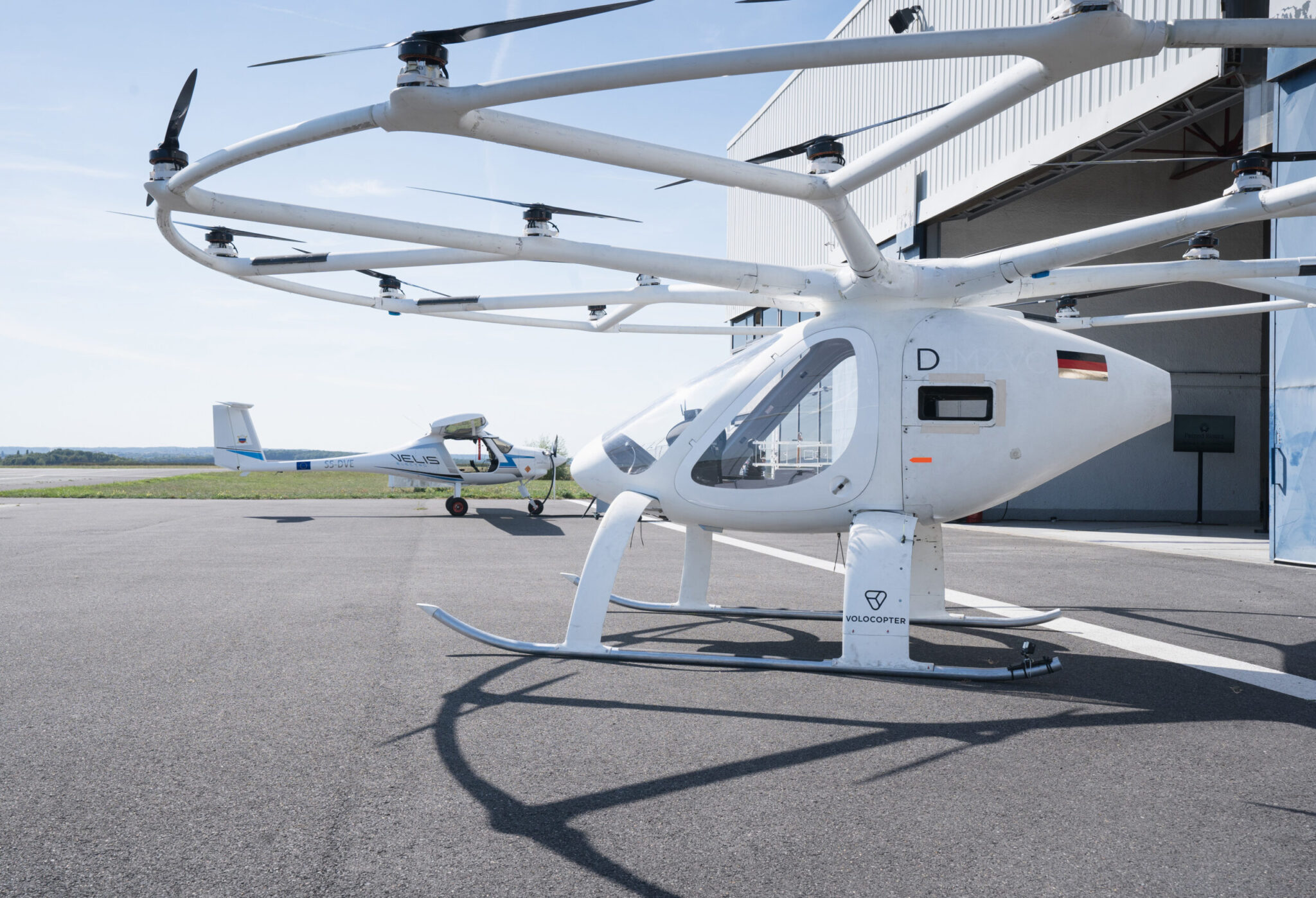 Deconfliction Flight Tests in France | Volocopter