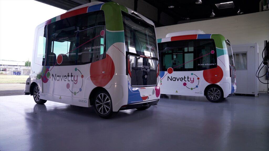 France: Fully Autonomous Shuttles Deployed in Yvelines | Future ...