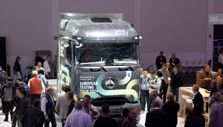 Mercedes-Benz eActros 600 Sets New Standard For Long-Haul Heavy ...